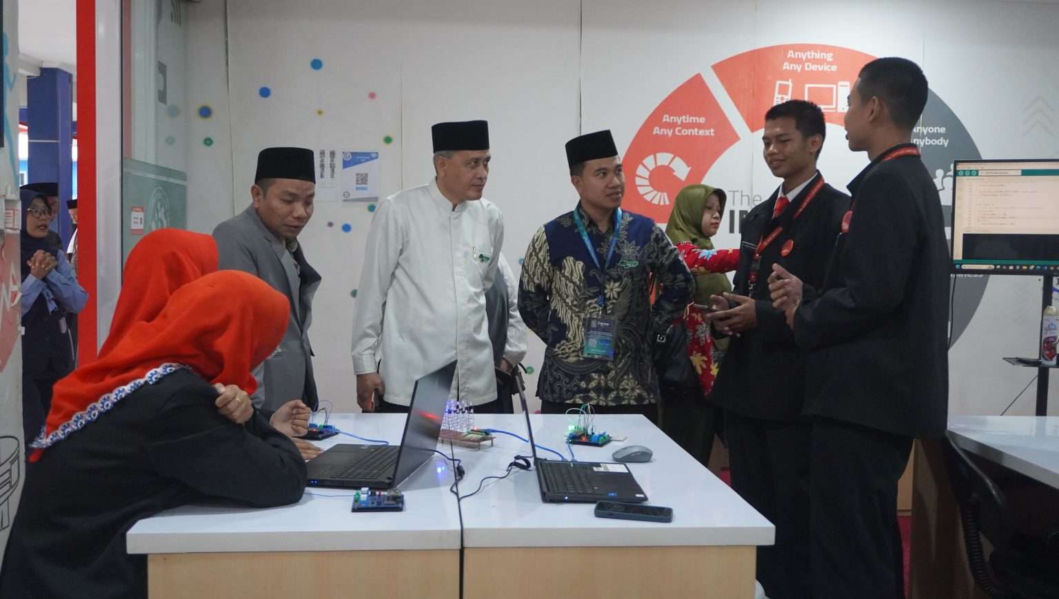 Anggota DPR RI Kunjungi Sekolah sebagai Role Model Pendidikan Pesantren – Official Website of ...